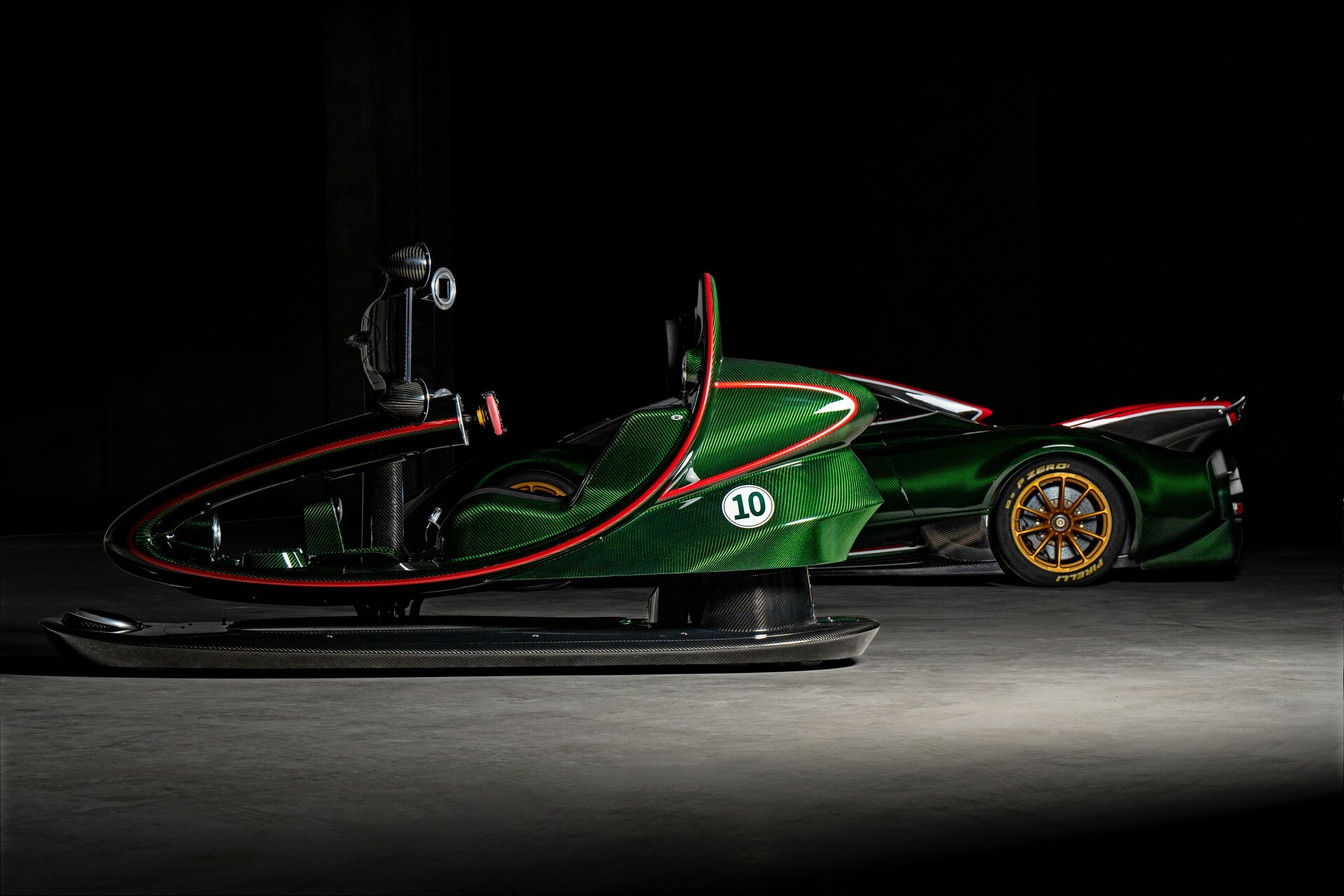 Pagani Huayra R Simulator Is As Extreme And Carbon Fiber Intensive As ...