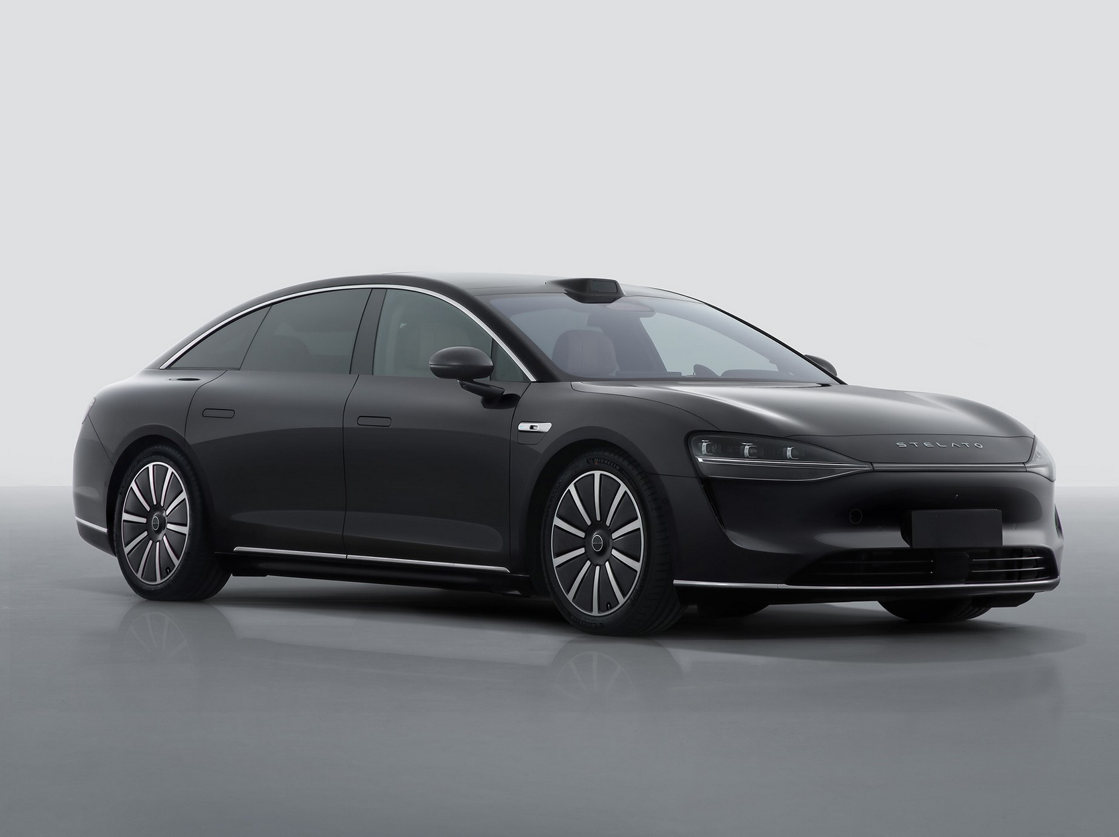 Stelato S9 Is A New Electric Sedan From Tech Giant Huawei And BAIC ...