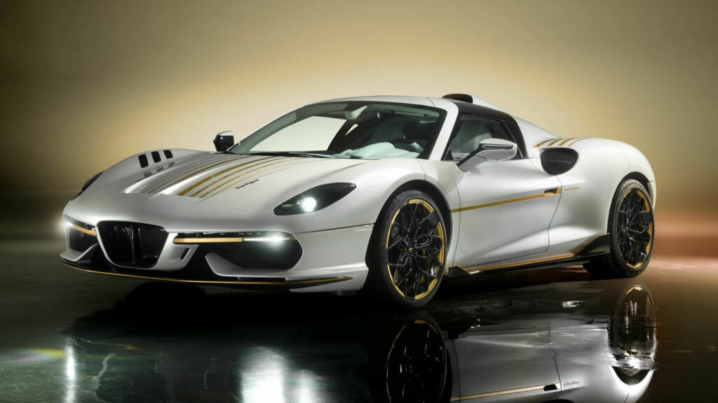 Touring Arese RH95 Vento D’Oro Is A Coachbuilt Ferrari Dripped In Gold ...