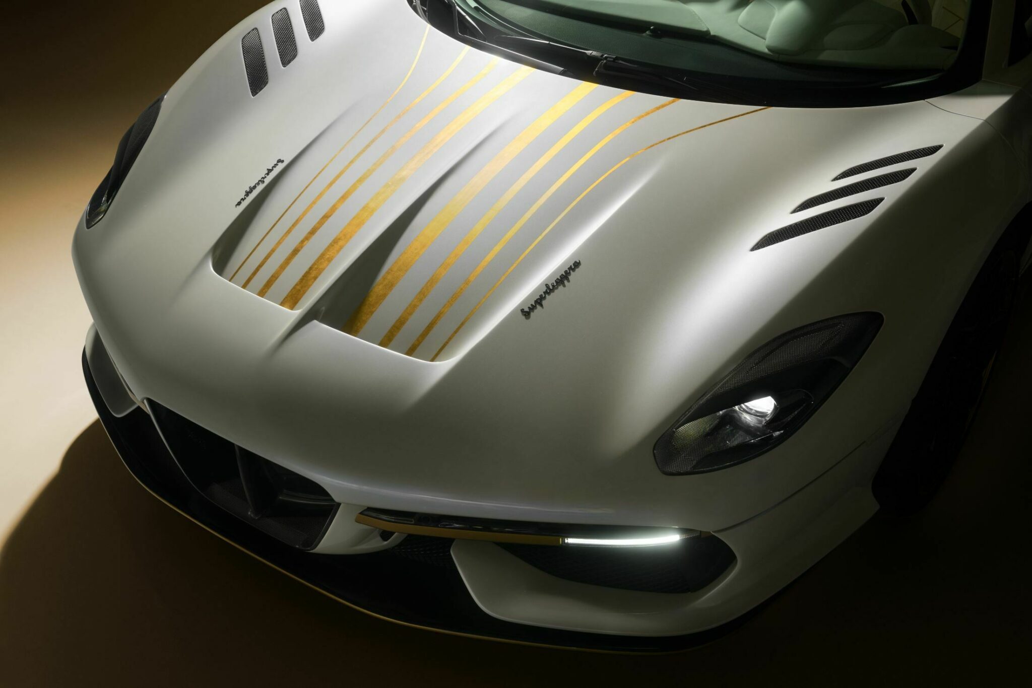 Touring Arese RH95 Vento D’Oro Is A Coachbuilt Ferrari Dripped In Gold ...