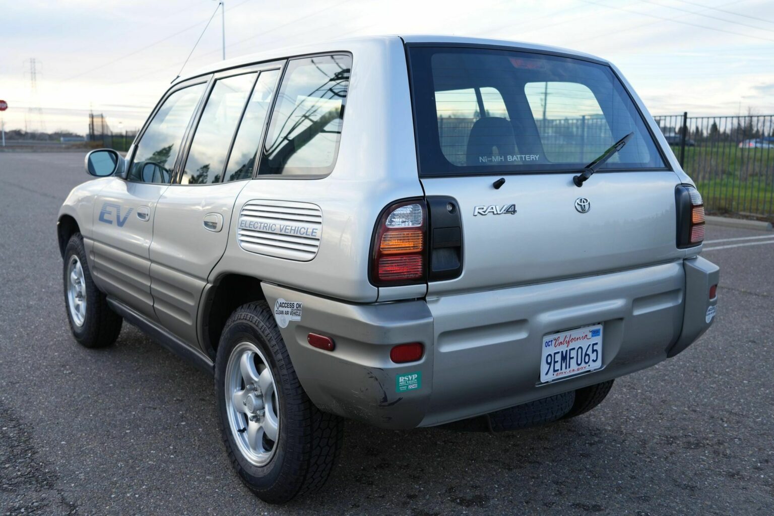 Well Before Tesla’s Time, Toyota Offered An EV RAV4 And This One Just ...
