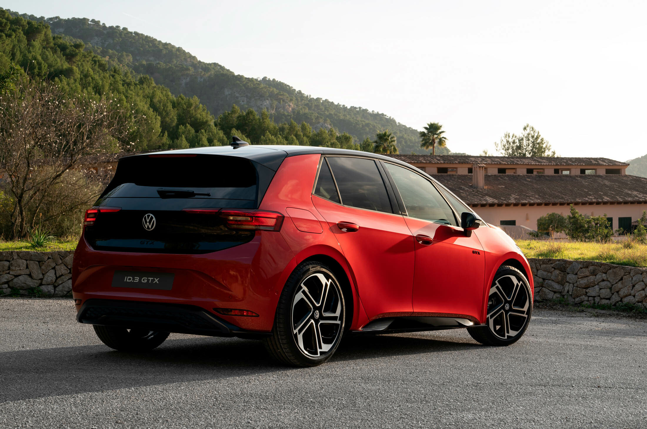 322 HP VW ID.3 GTX Performance Is The Golf GTI’s Electric Alter Ego ...