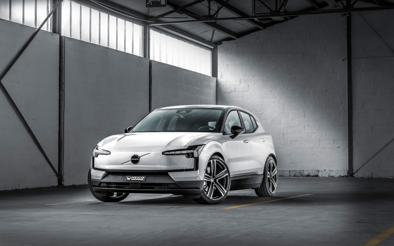 Volvo EX30 Spiced Up With Bodykit And 21-Inch Wheels From Heico Sportiv ...