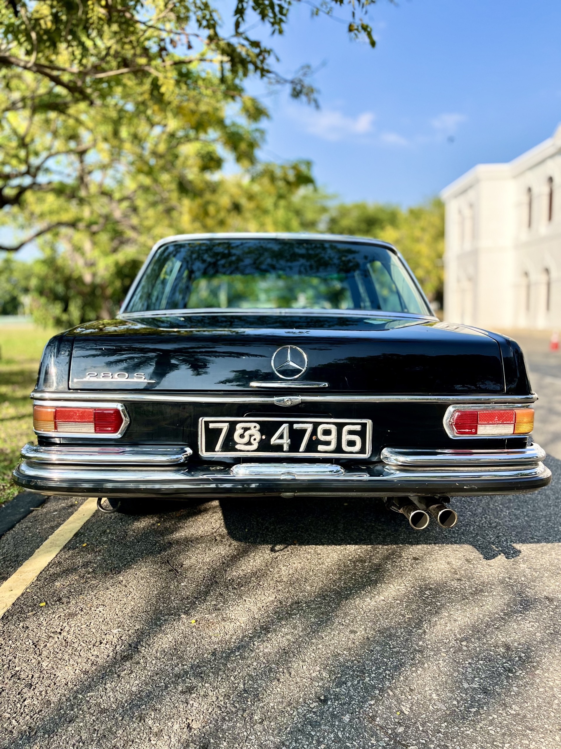Classic Drive: The Mercedes-Benz 280S Shows Us What It Means To Be Unique | Carscoops