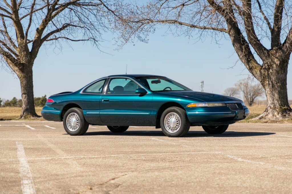 This Lincoln Mark VIII Pickup Is Luxury In The Front, Party In Back ...