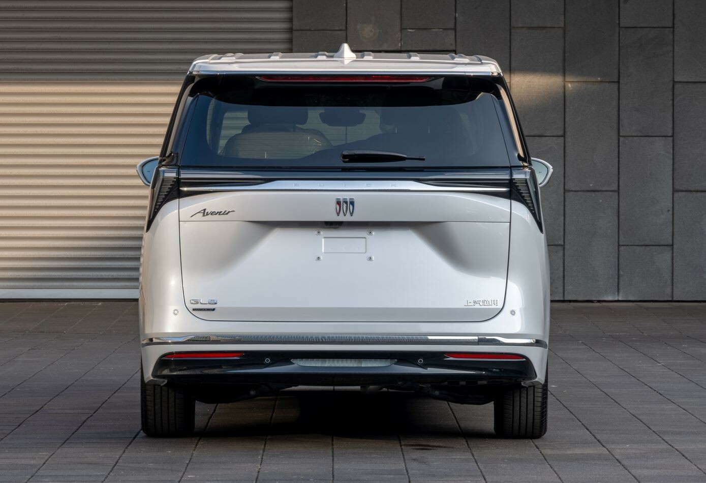Refreshed Buick GL8 Is A Chrome-tastic Minivan For China | Carscoops