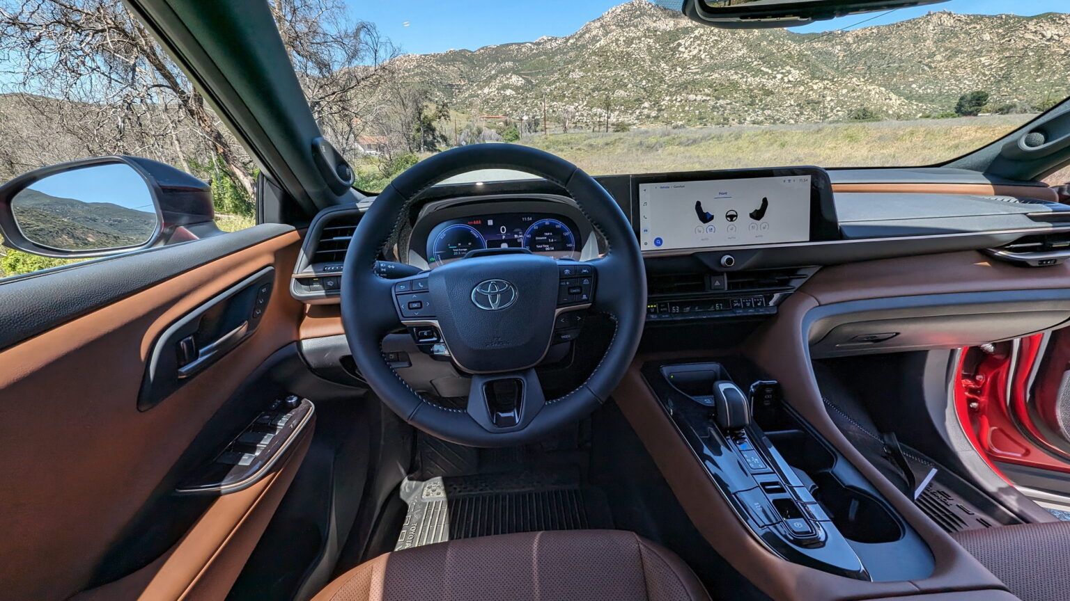 Review: 2025 Toyota Crown Signia Is A Jack Of All Trades And A Master ...