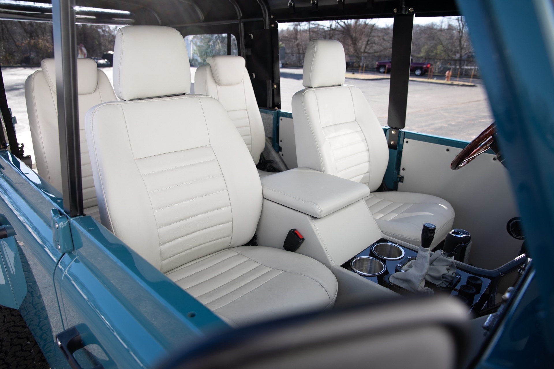 This Is What Happens When You Cross A Land Rover Defender Body With The ...