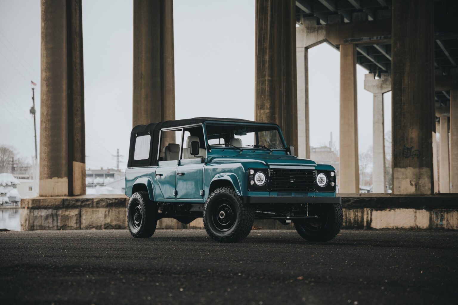 This Is What Happens When You Cross A Land Rover Defender Body With The ...