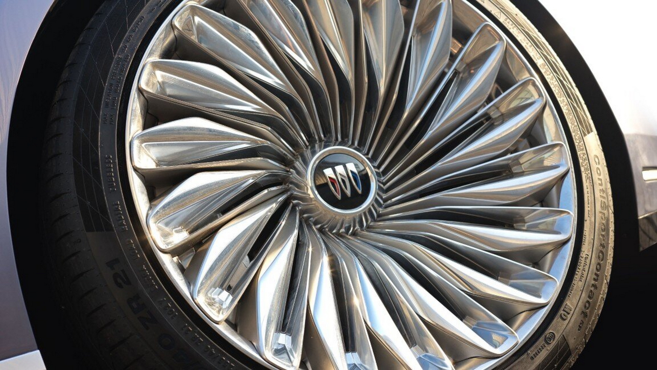 Buick Electra-L Sedan And Shooting Brake Concepts Look Strikingly Good ...
