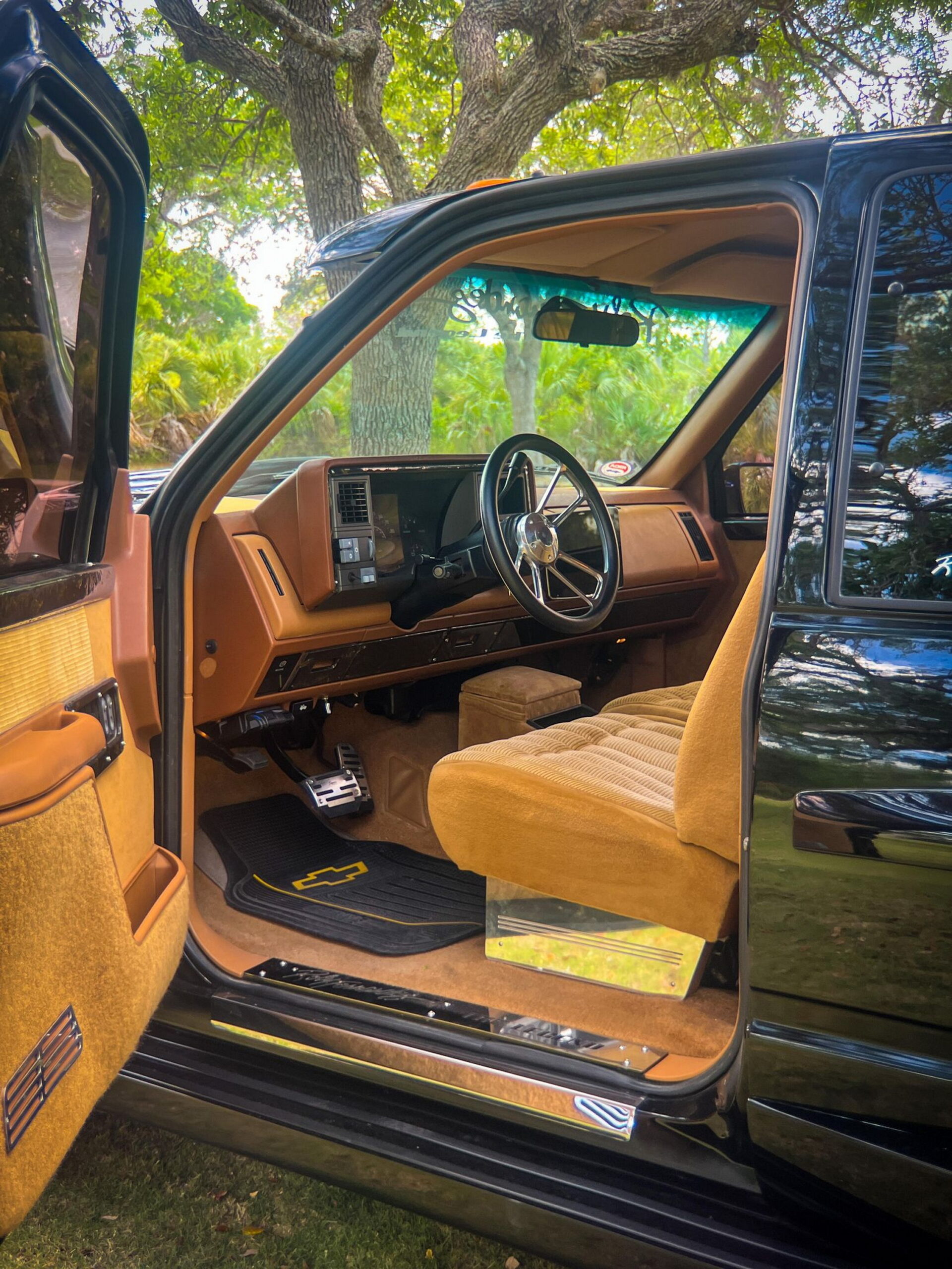 This GMC Sierra Thinks Its The Buick GNX’s Wild-Haired Cousin | Carscoops