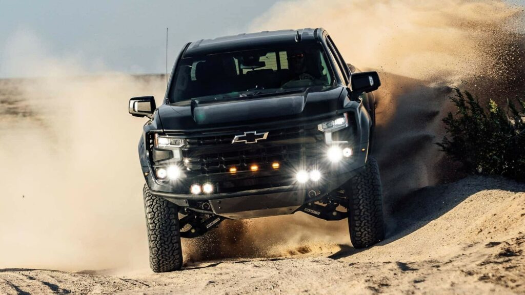 700 HP Chevy Silverado Fox Factory Wants To Blow Away The F-150 Raptor ...