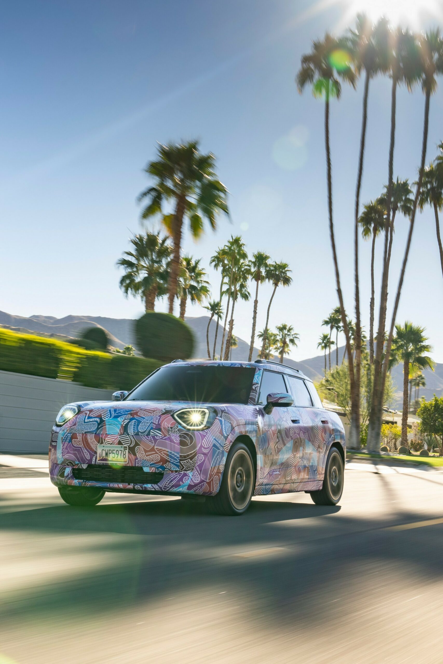 Mini’s New Electric Aceman SUV Poses Before Imminent Debut | Carscoops