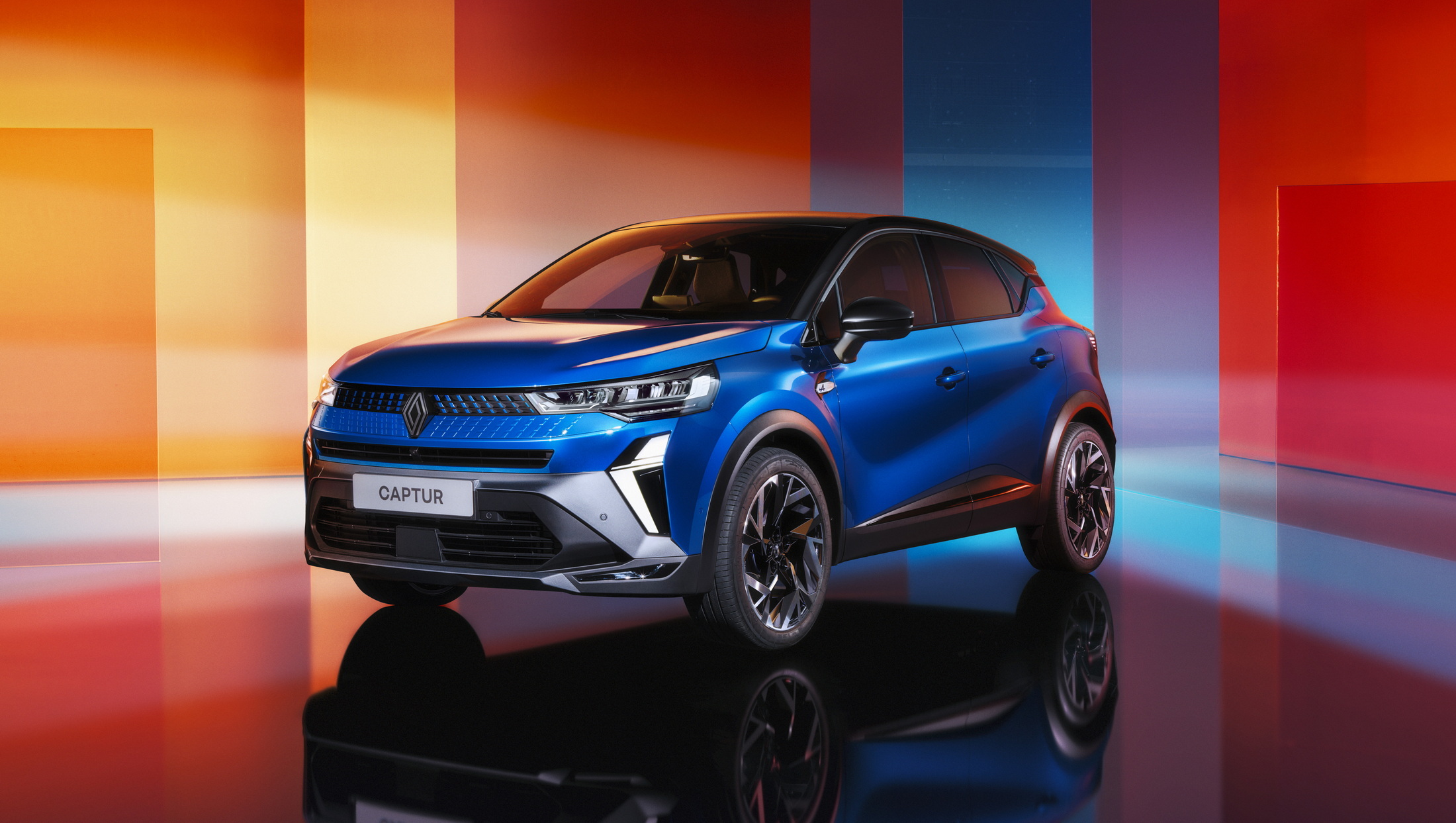 2024 Renault Captur Gains Fresh Looks And A New Esprit Alpine Trim ...