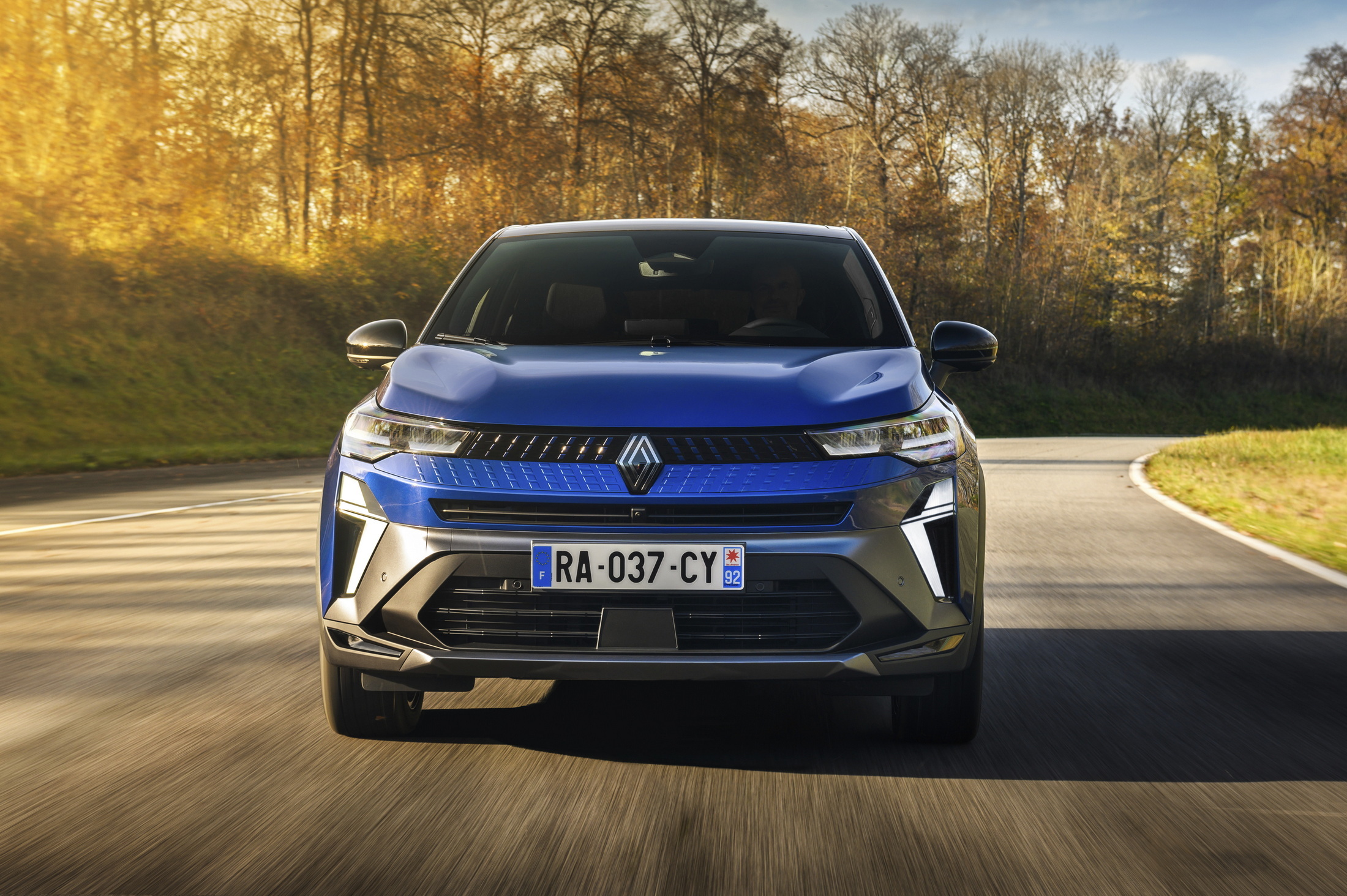 2024 Renault Captur Gains Fresh Looks And A New Esprit Alpine Trim ...