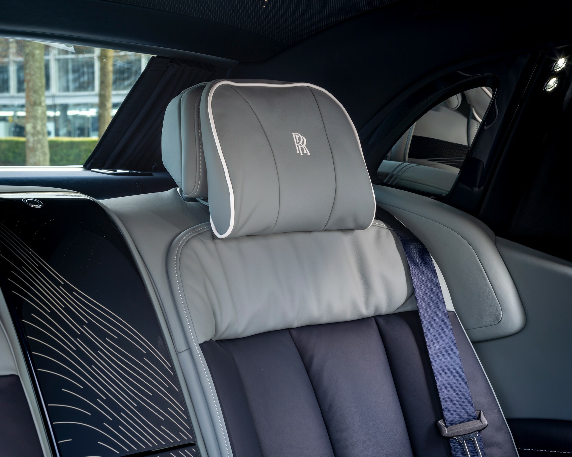 Rolls-Royce Runs Wild With Spirit Of Expression Collection | Carscoops