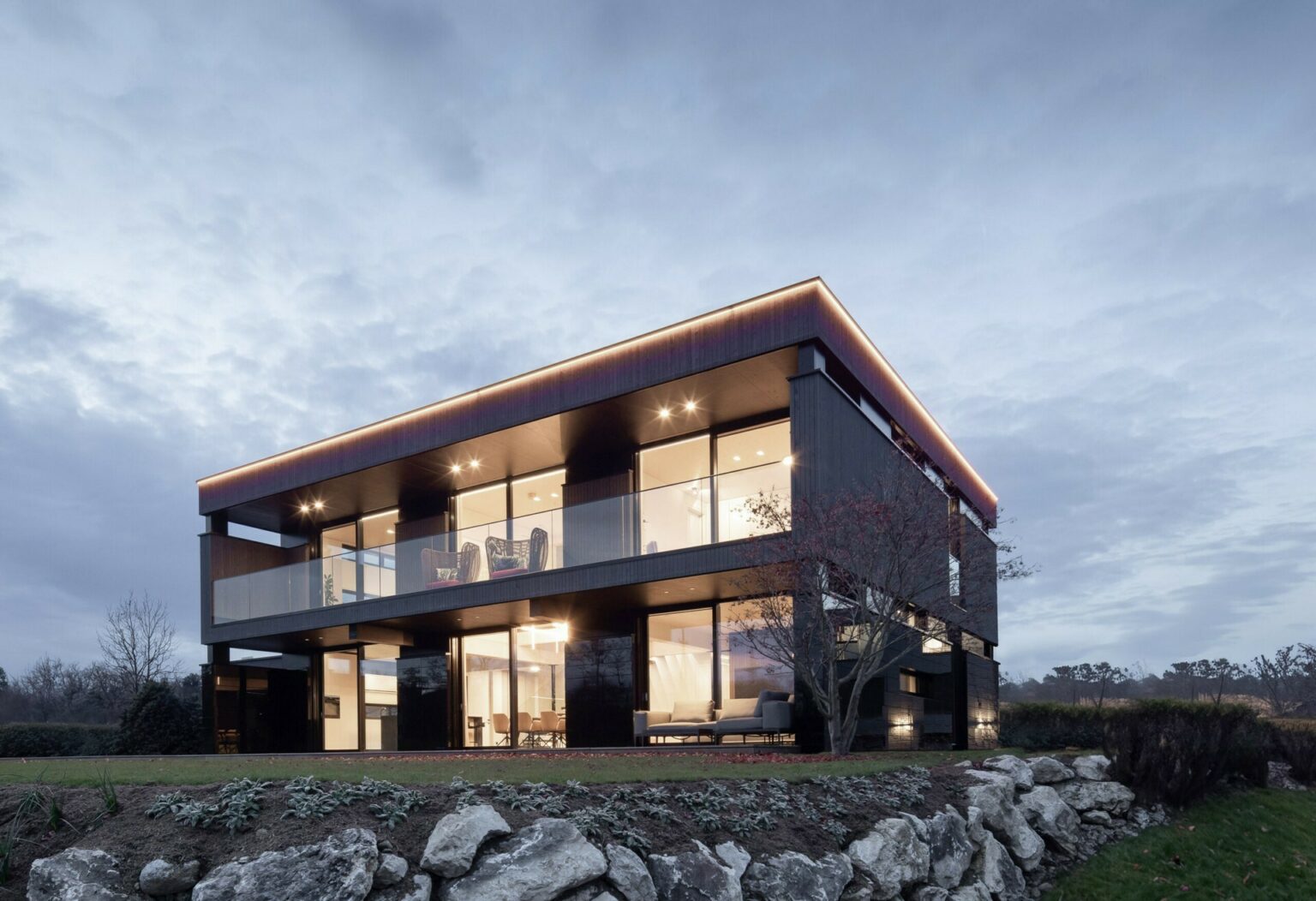 Porsche Reimagines Prefabs With Stunning $1.5M Floating House | Carscoops