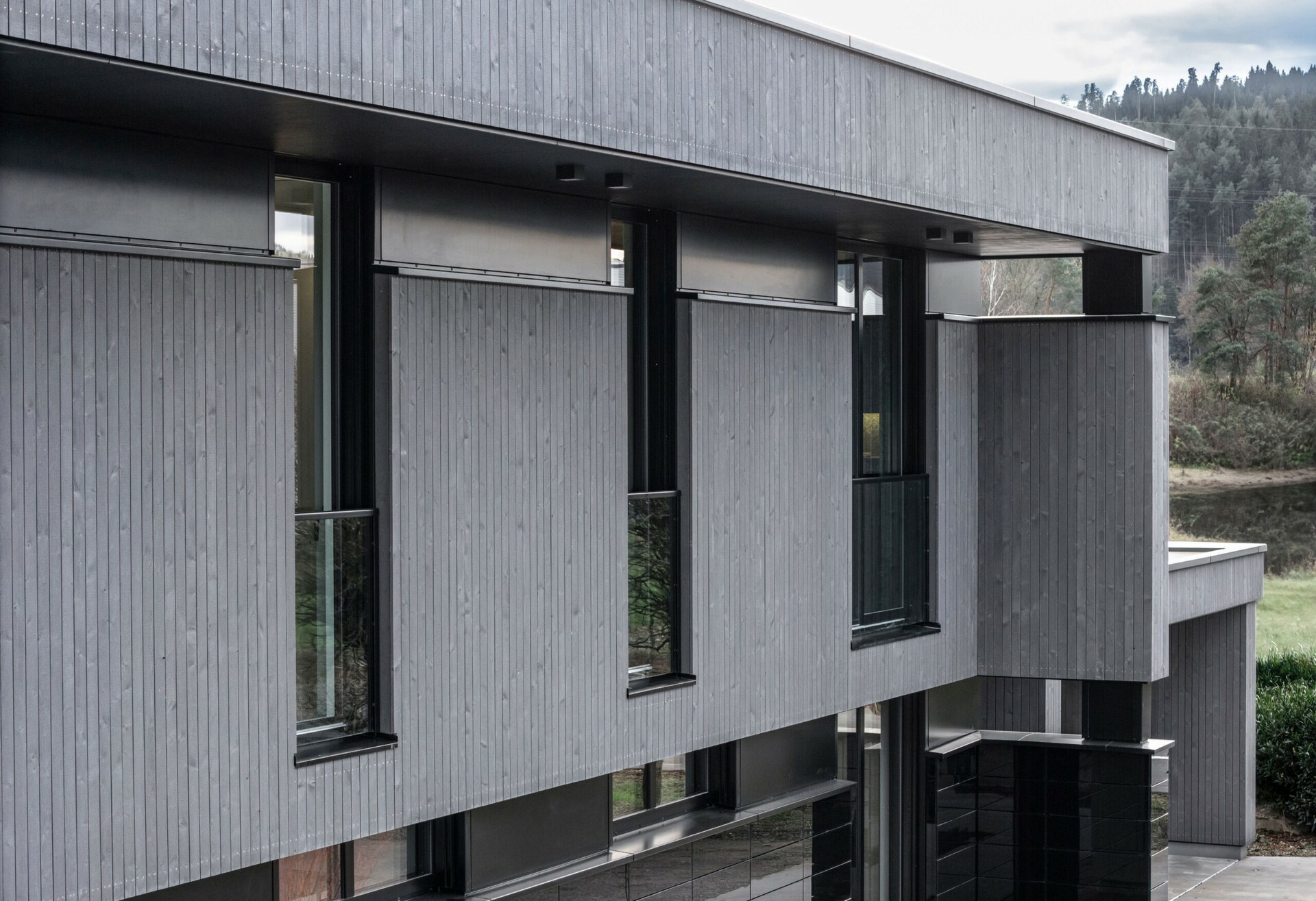 Porsche Reimagines Prefabs With Stunning $1.5M Floating House | Carscoops