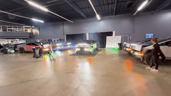 Tesla Cybertrucks Put On A Grand Light Show In Special Delivery Event ...