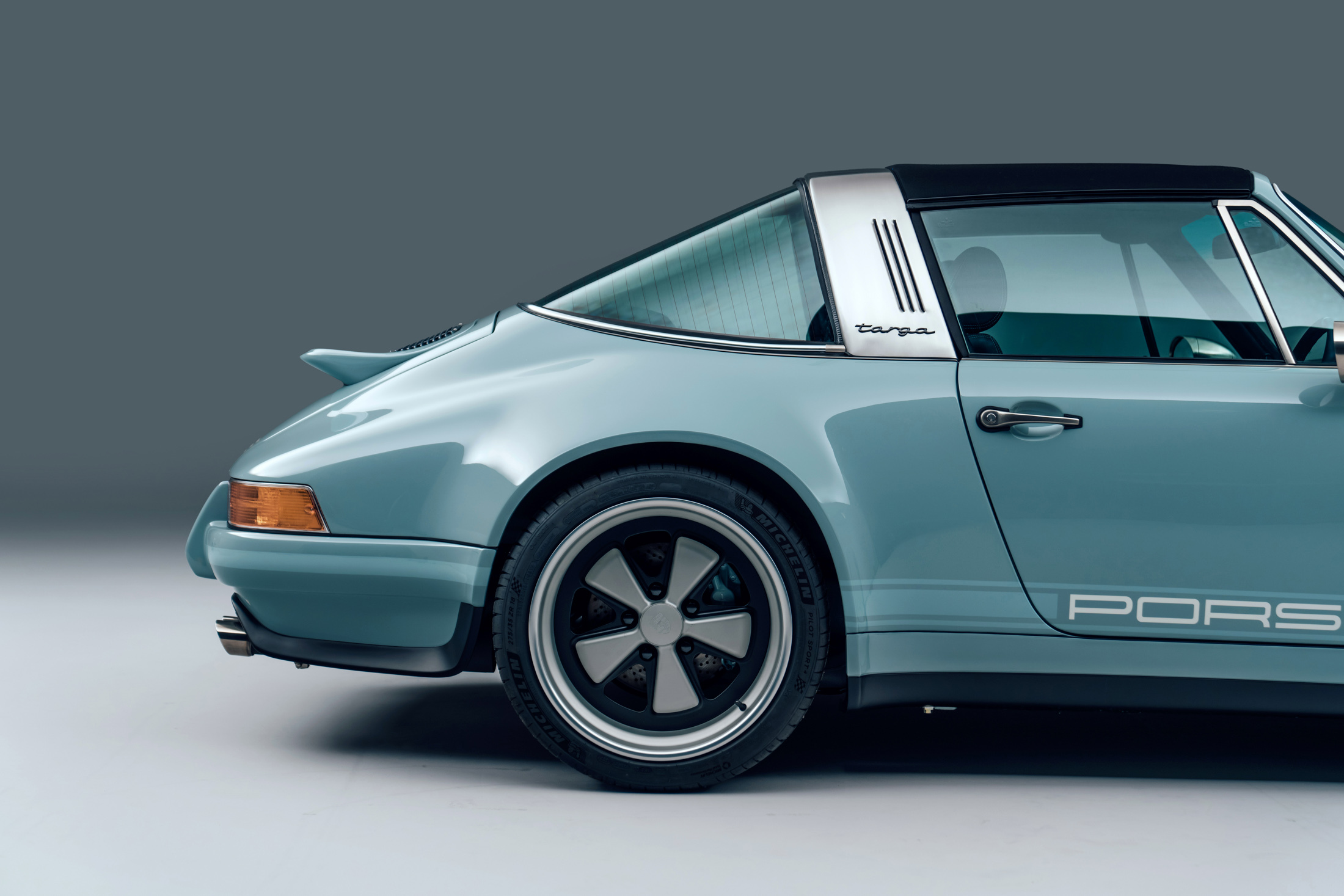 Theon’s First Targa Commission Gets Extra-Stiff Carbon Body And 993 RS ...