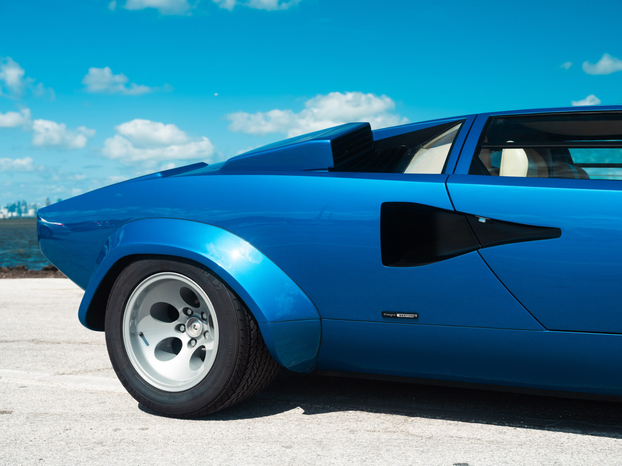 Rare 1981 Lamborghini Countach LP400 S Is All Wheelarches And No Wing ...