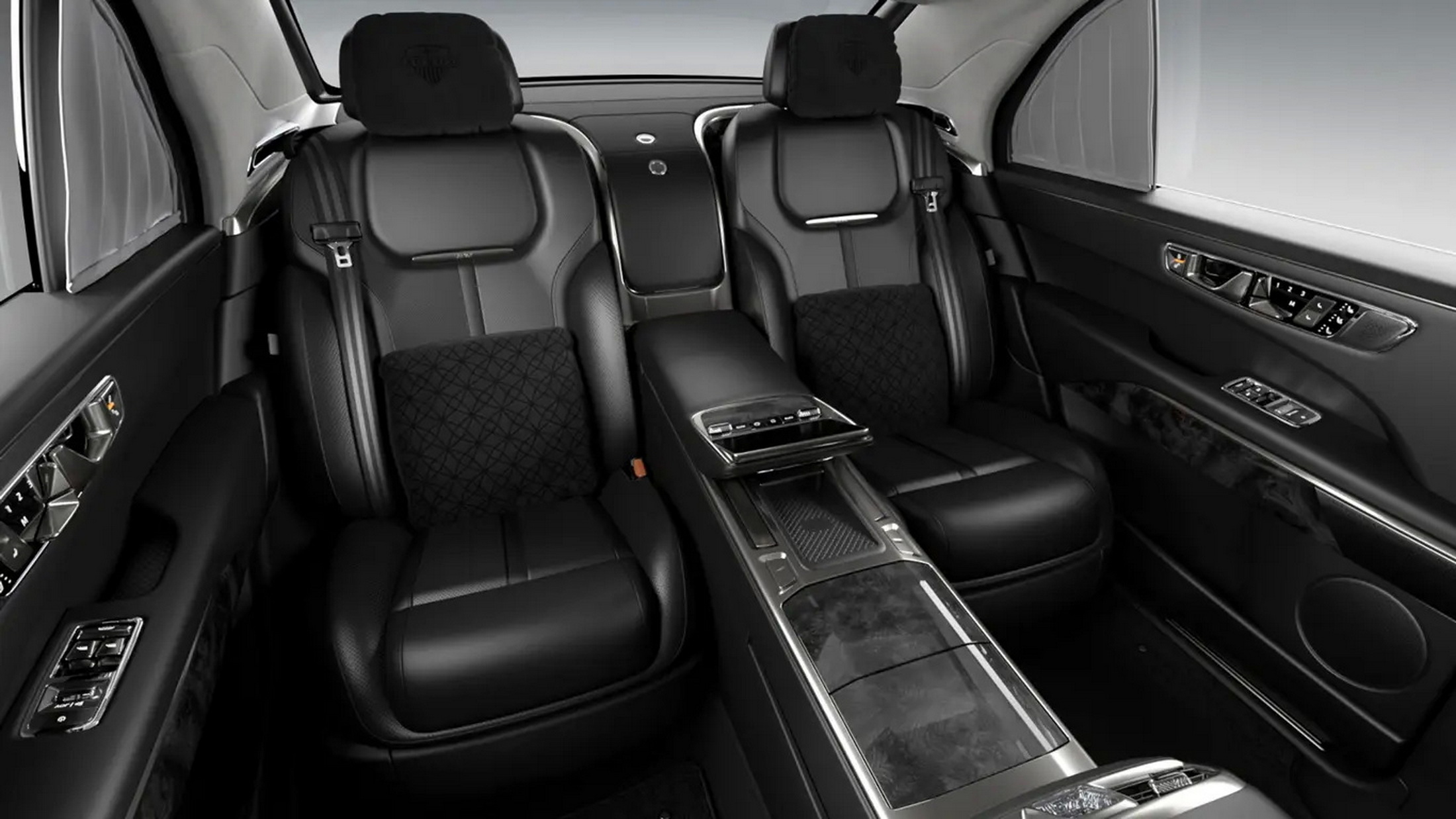 Aurus Senat Limousine Facelifted Just In Time For Putin’s Inauguration ...