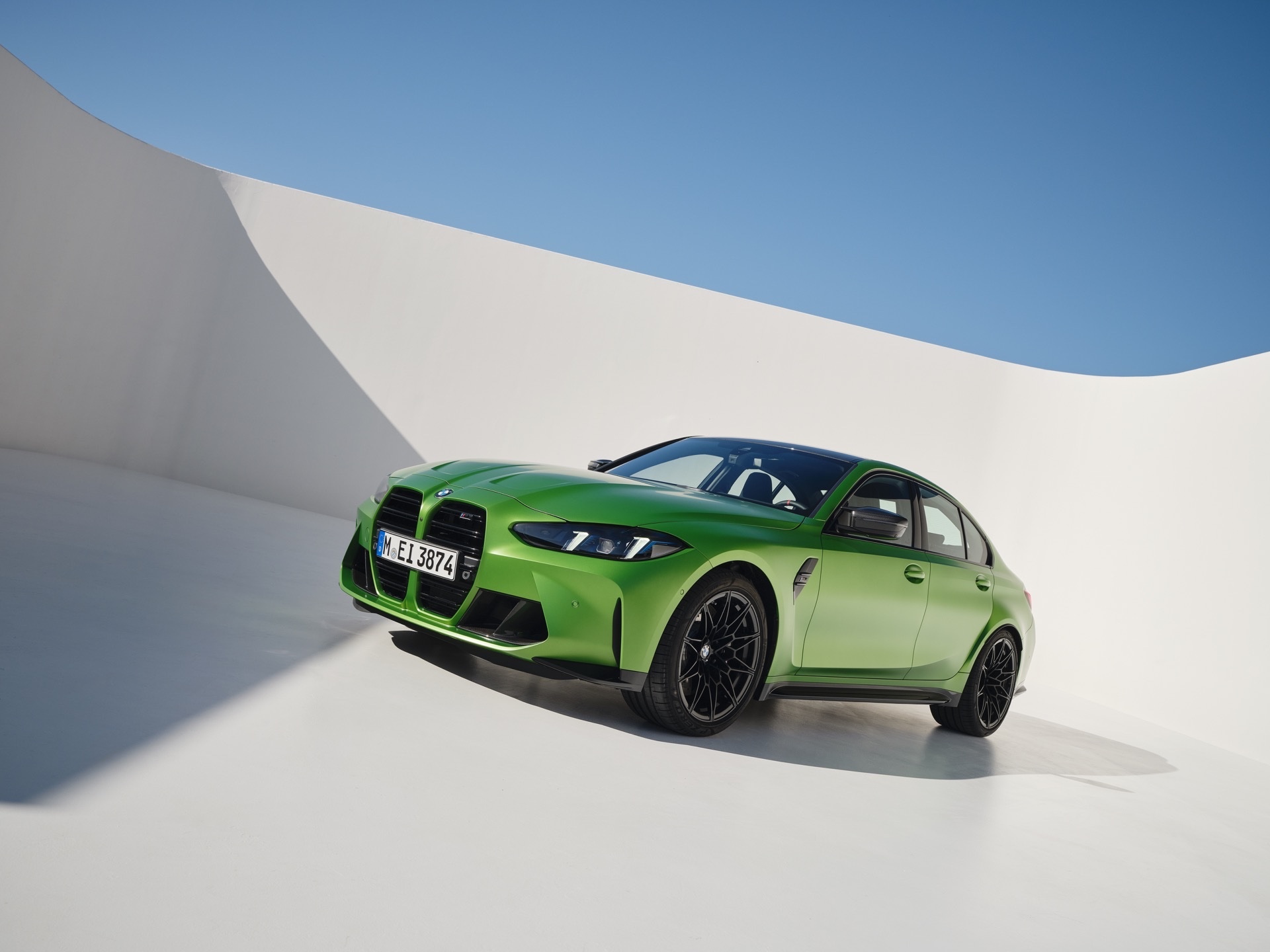 2025 BMW M3 Facelift Cuts Physical Controls, Boosts Competition Power ...