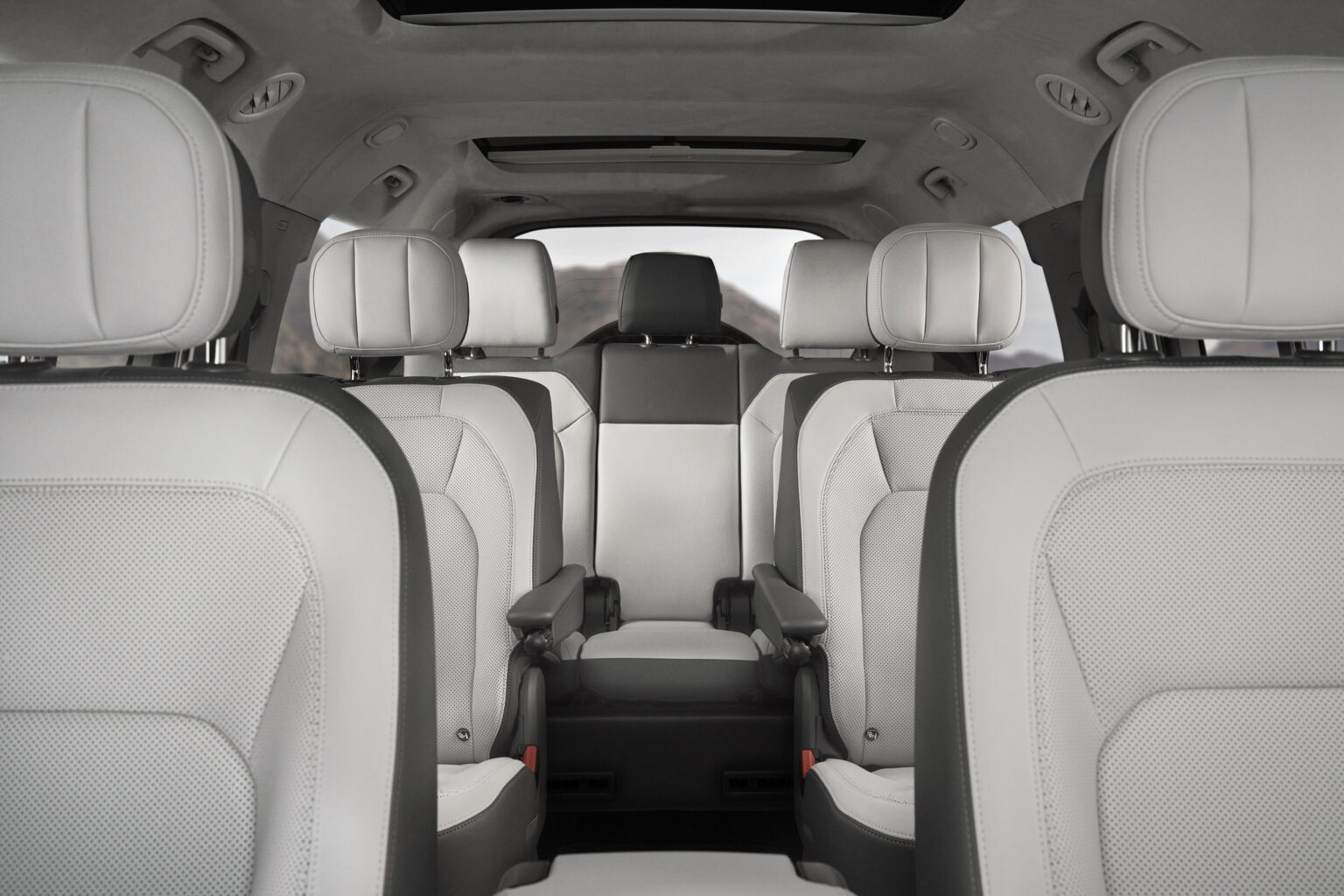 2025 Land Rover Defender Ups Luxury Game And Packs More Punch | Carscoops