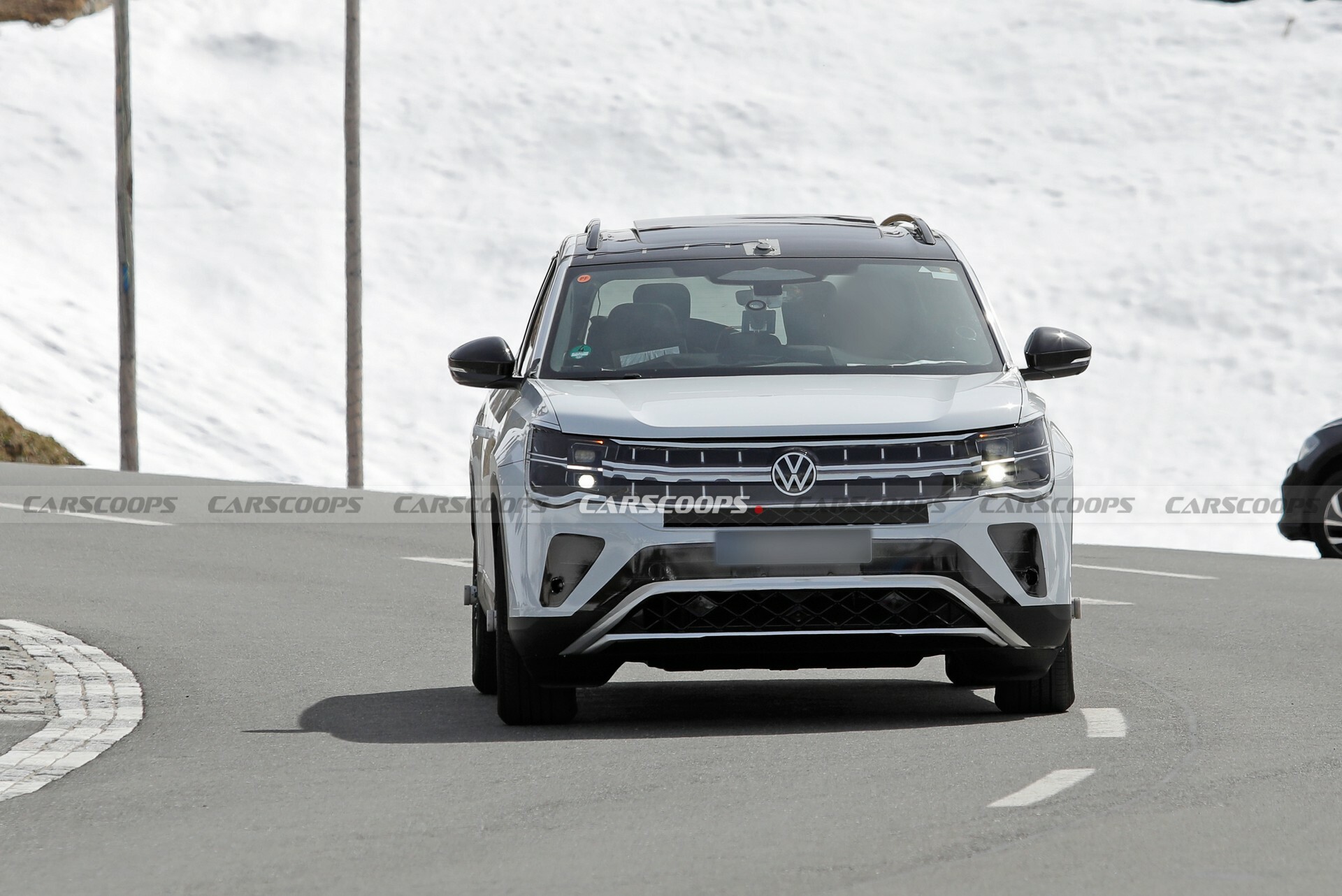 Next-Gen 2026 VW Atlas Spied With Streamlined Styling And Convincing ...