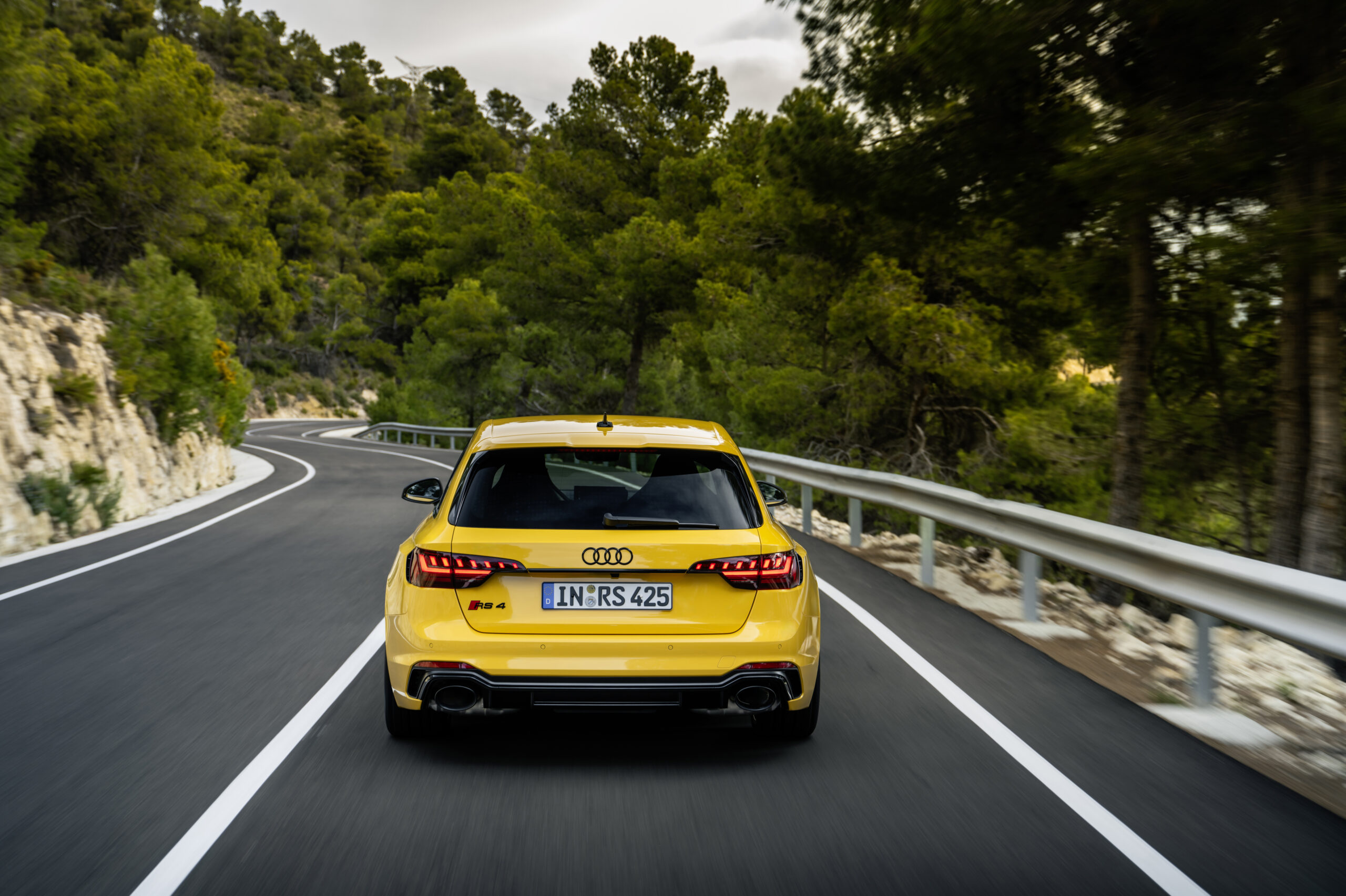 Audi RS4 Avant Edition 25 Years Says Goodbye With Power And Chassis ...