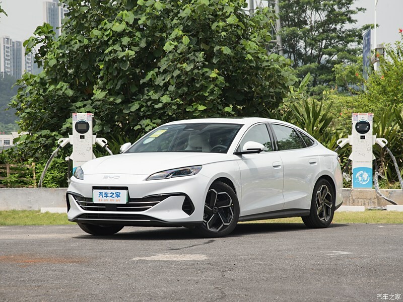 BYD’s New PHEV Models Can Travel Over 1,300 Miles Without Stopping ...