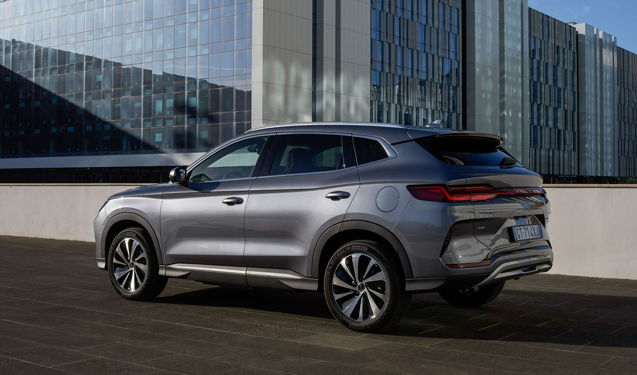 BYD Seal U DM-I Plug-In Hybrid SUV Brings China’s PHEV Tech To Europe ...