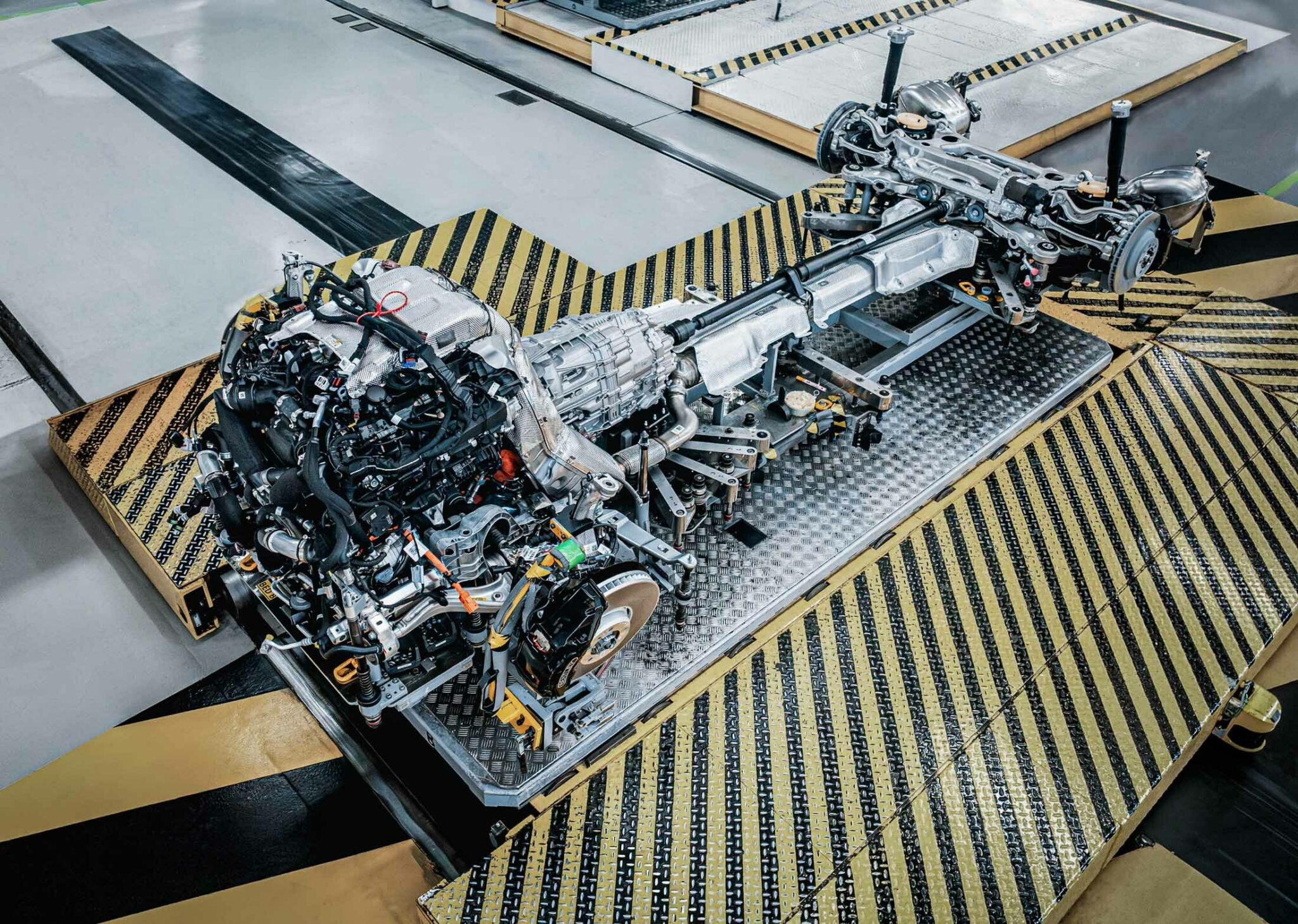 Bentley’s W12 Replacement Is A 740 HP PHEV V8, Its Most Powerful Engine ...