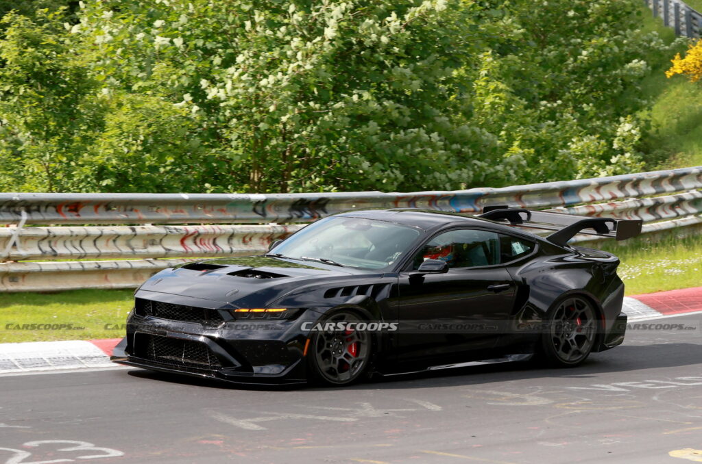 Ford Mustang GTD Warms Up For Sub-7-Minute Nurburgring Lap Attempt ...