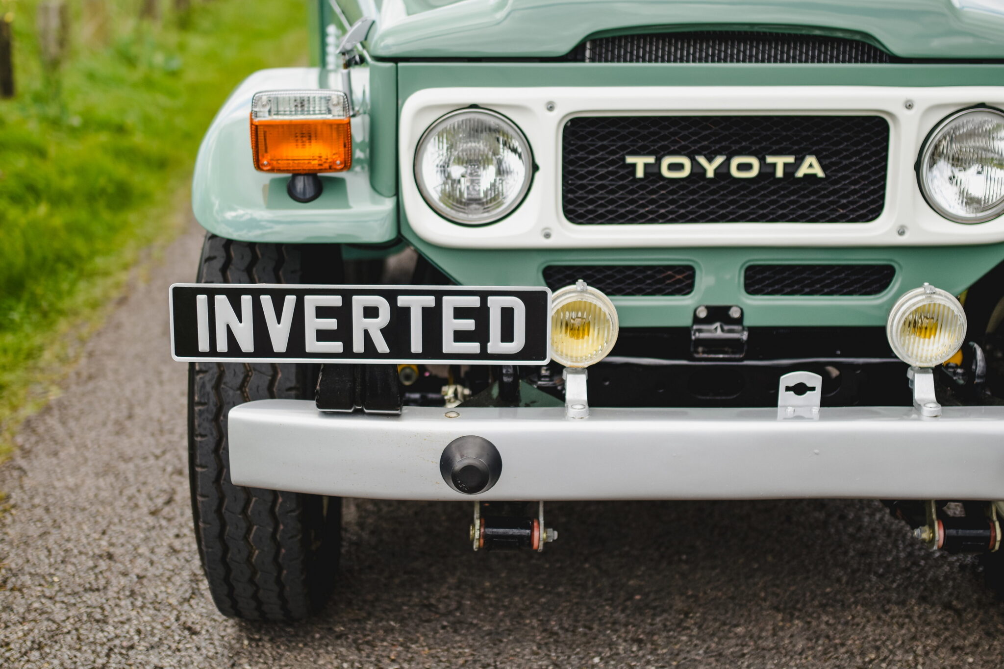 Electric Toyota FJ40: Your Grandpa’s Off-Roader Gets A Tesla Heart ...