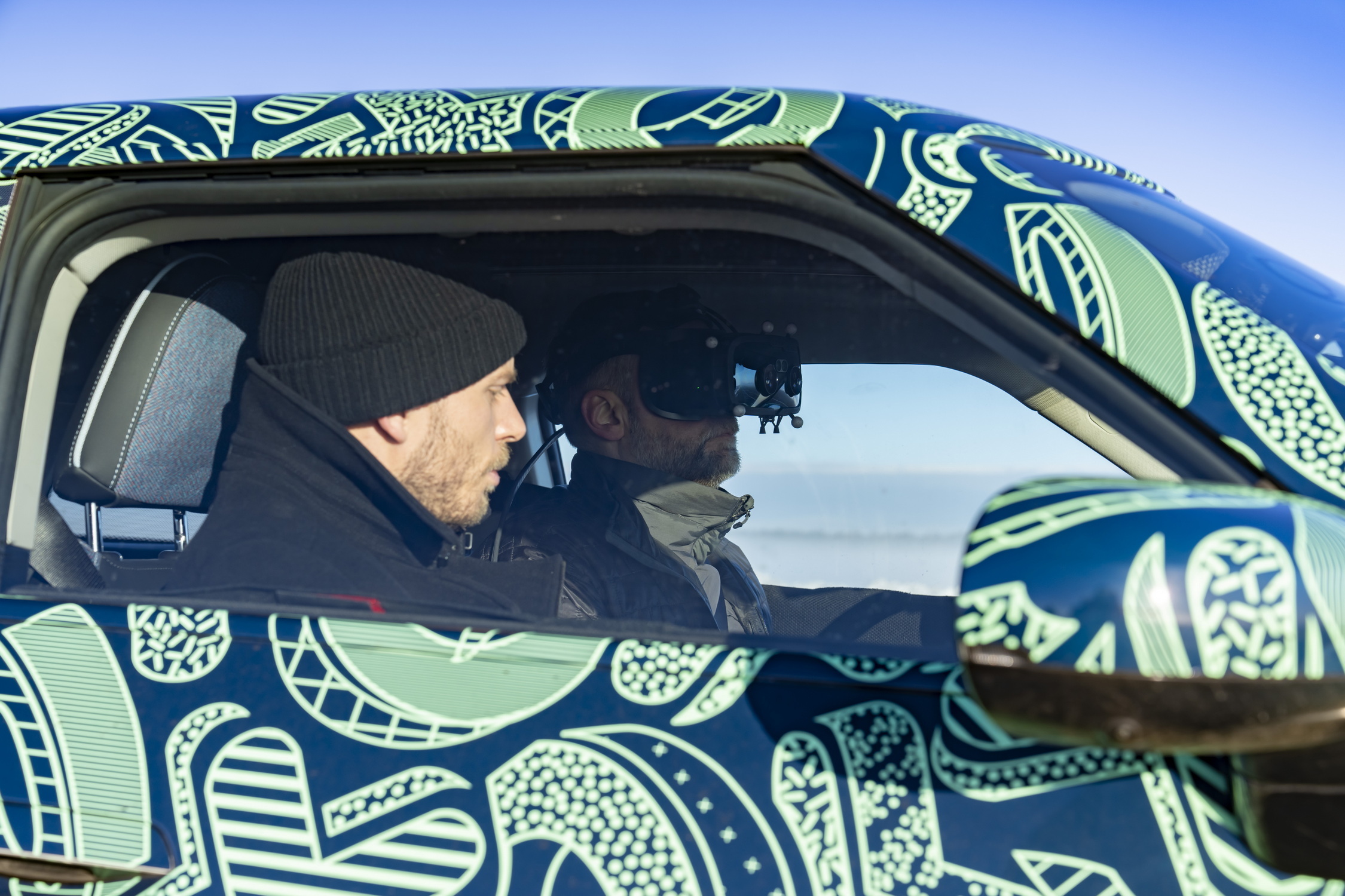 Mini’s Mixed Reality Tech Wants You To Jack In While You Drive | Carscoops