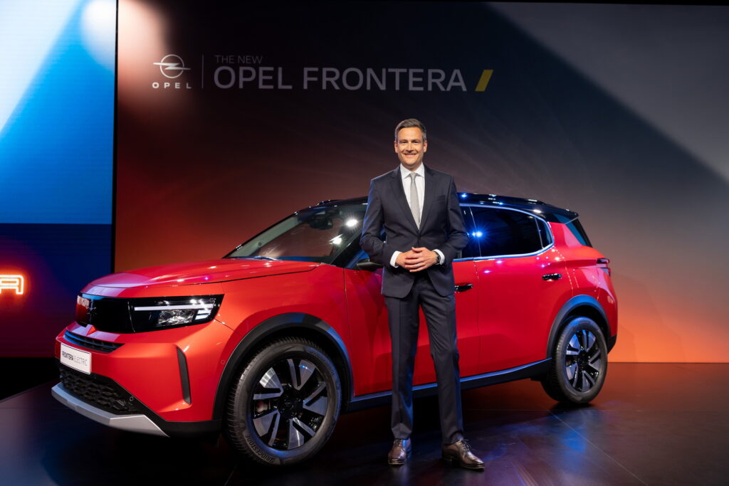 New Opel Frontera Offers 7-Seat Option, Starts From €24k | Carscoops