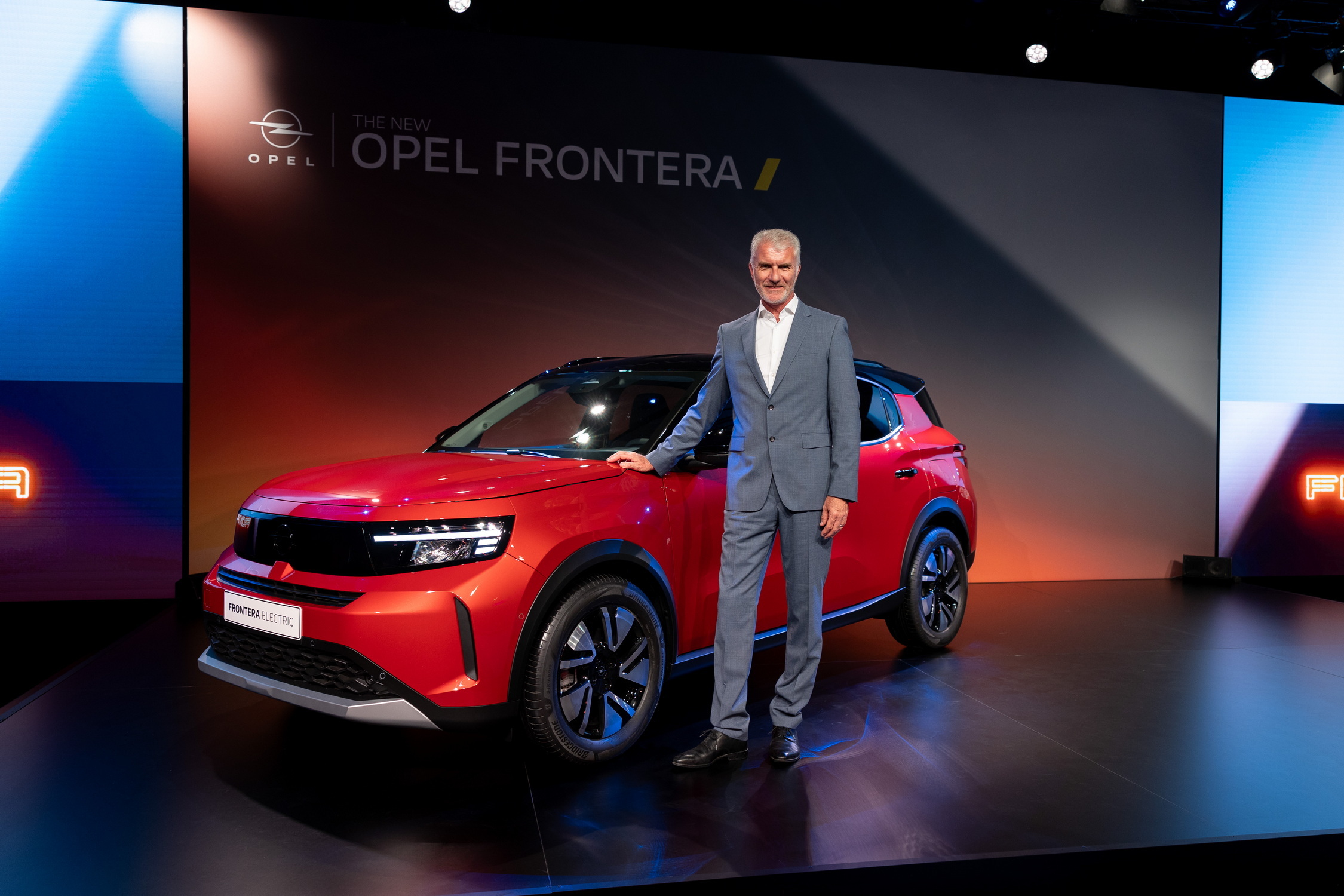 New Opel Frontera Offers 7-Seat Option, Starts From €24k | Carscoops