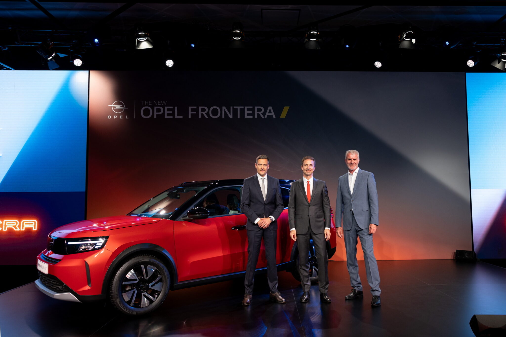 New Opel Frontera Offers 7-Seat Option, Starts From €24k | Carscoops