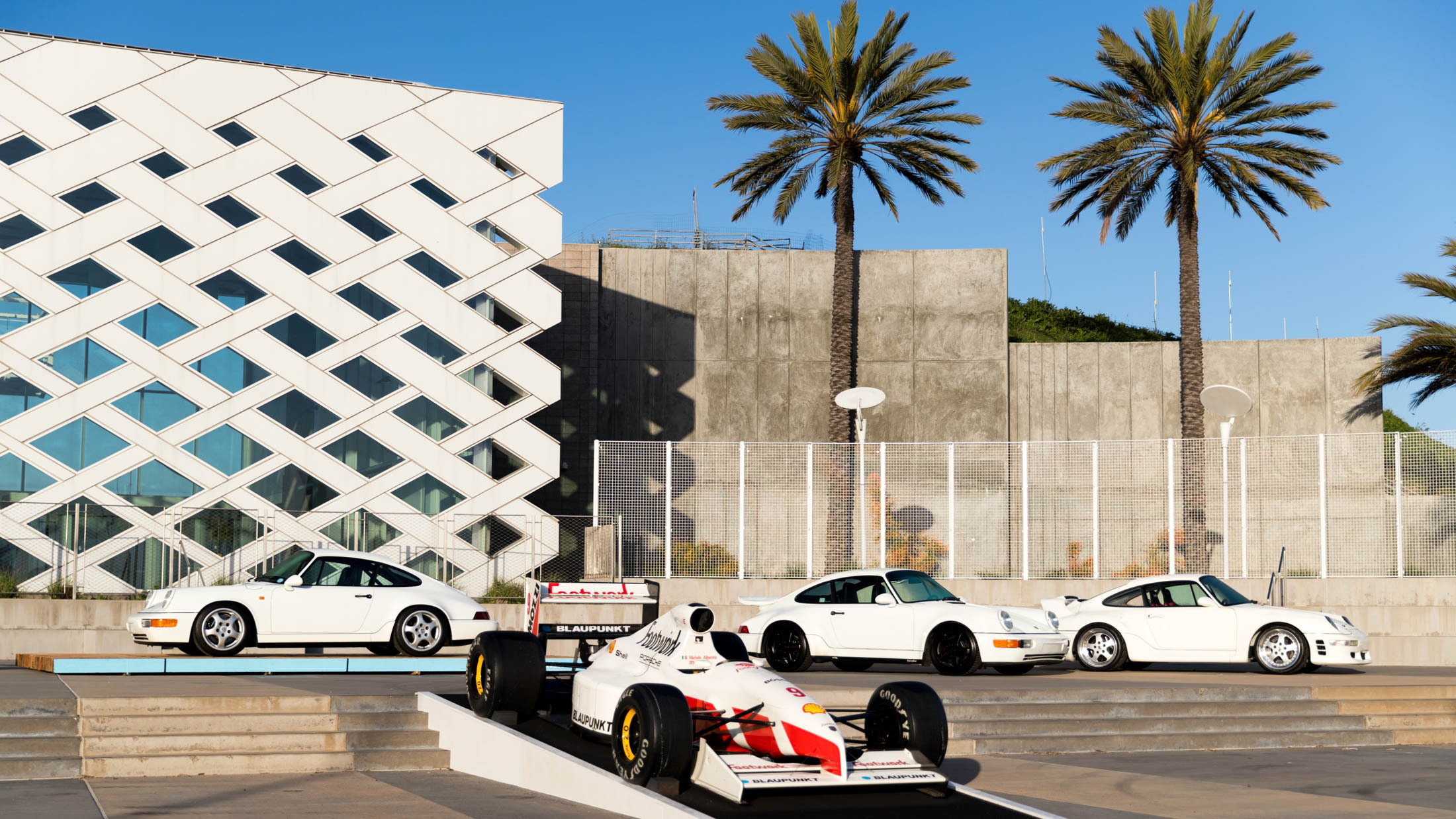 New Porsche Show Unites Air- And Water-Cooled Tribes | Carscoops