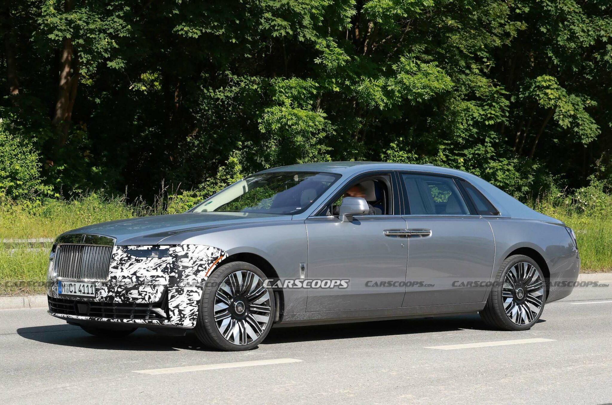 Rolls Royce Ghost Follows In Phantom’s Footsteps With Stealthy Facelift ...