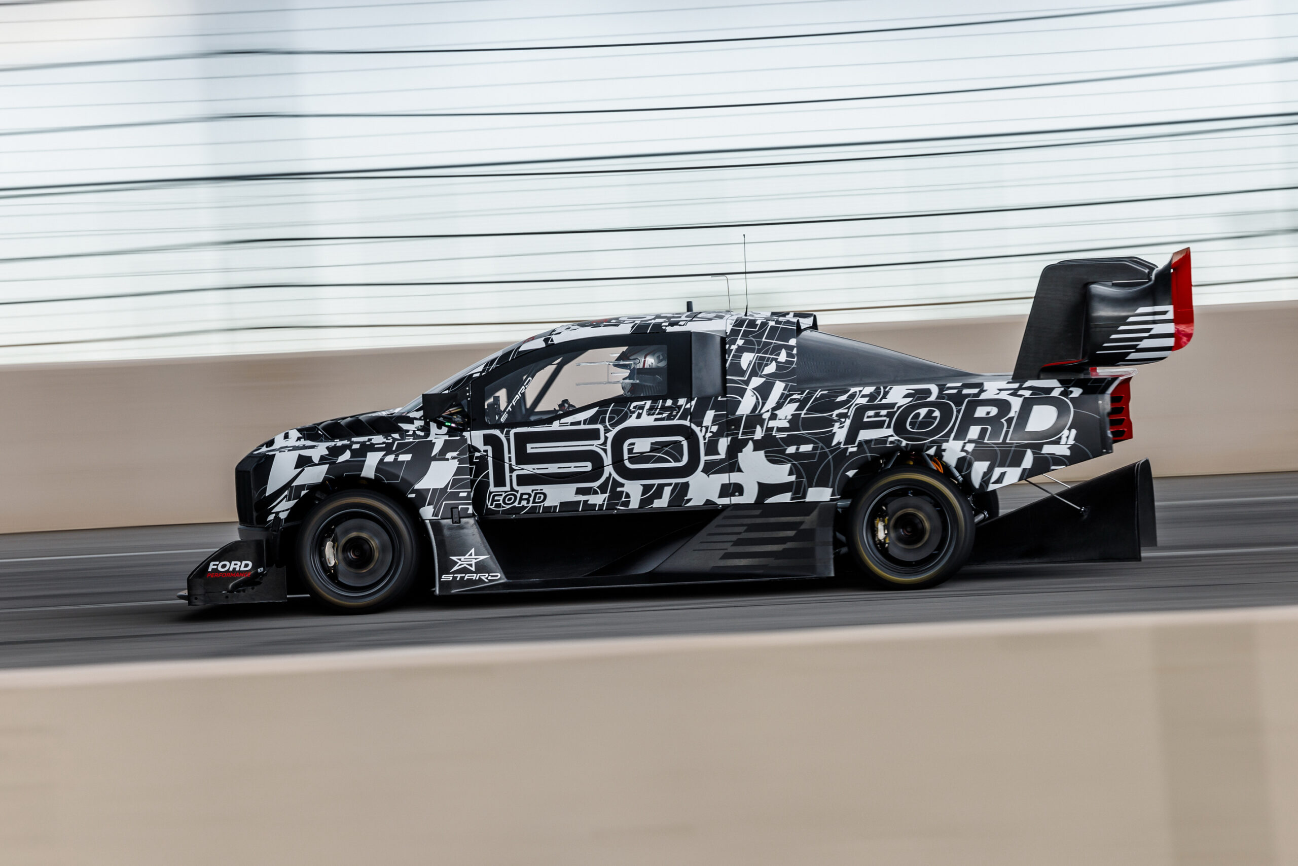 Spoiler Alert: Ford F-150 Lightning SuperTruck’s Gigantic Wing Helps ...