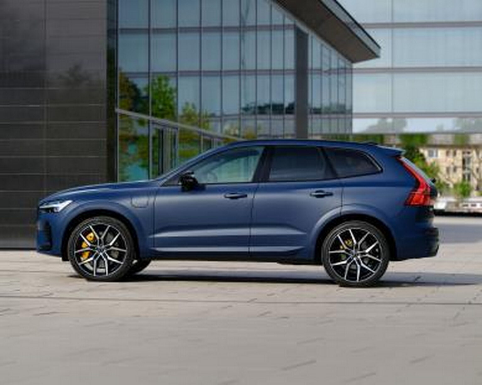 New Volvo XC60 And S60 Polestar Engineered Limited Editions Are A Dying ...
