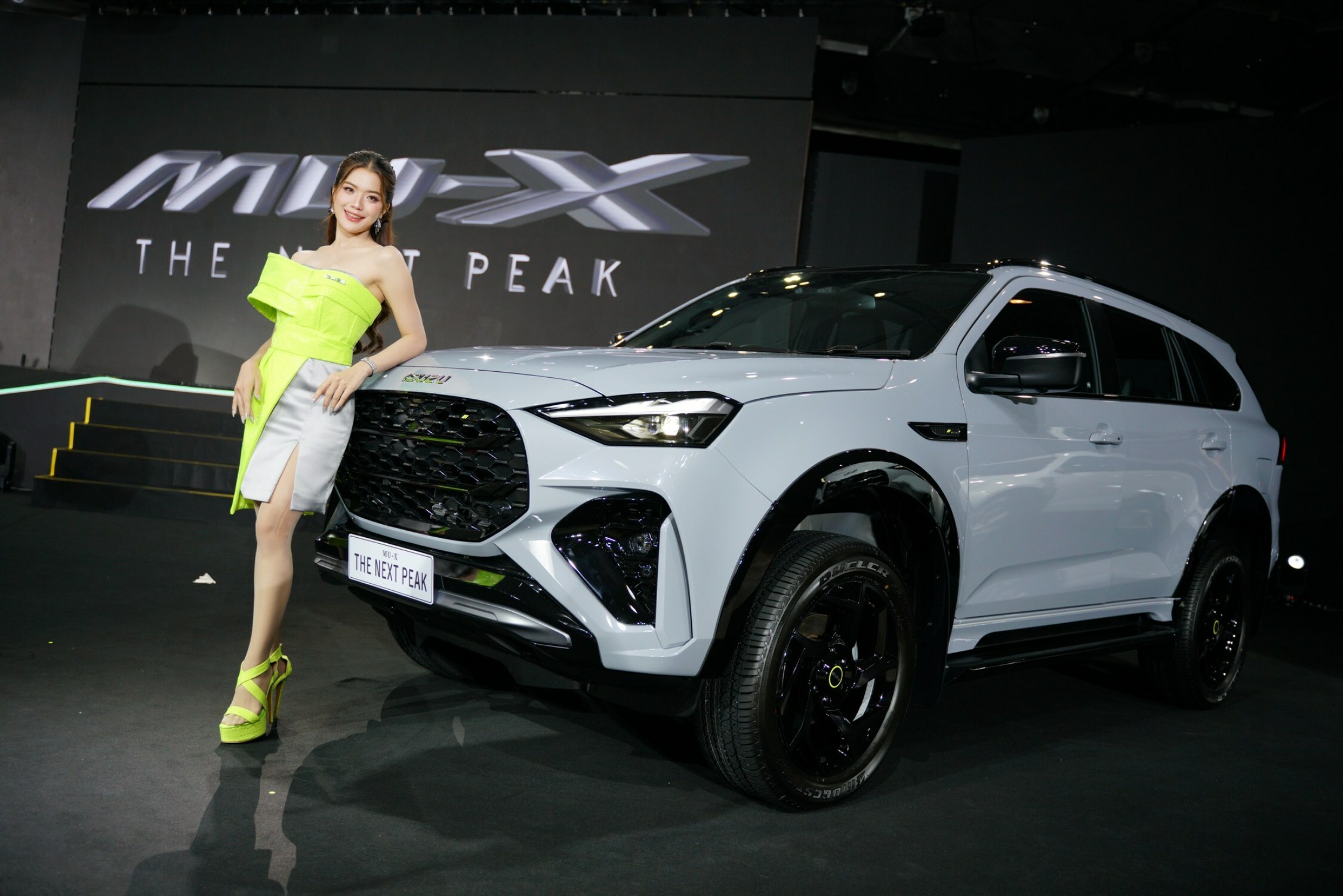 2025 Isuzu MU-X SUV Refreshed With Sharper Design | Carscoops