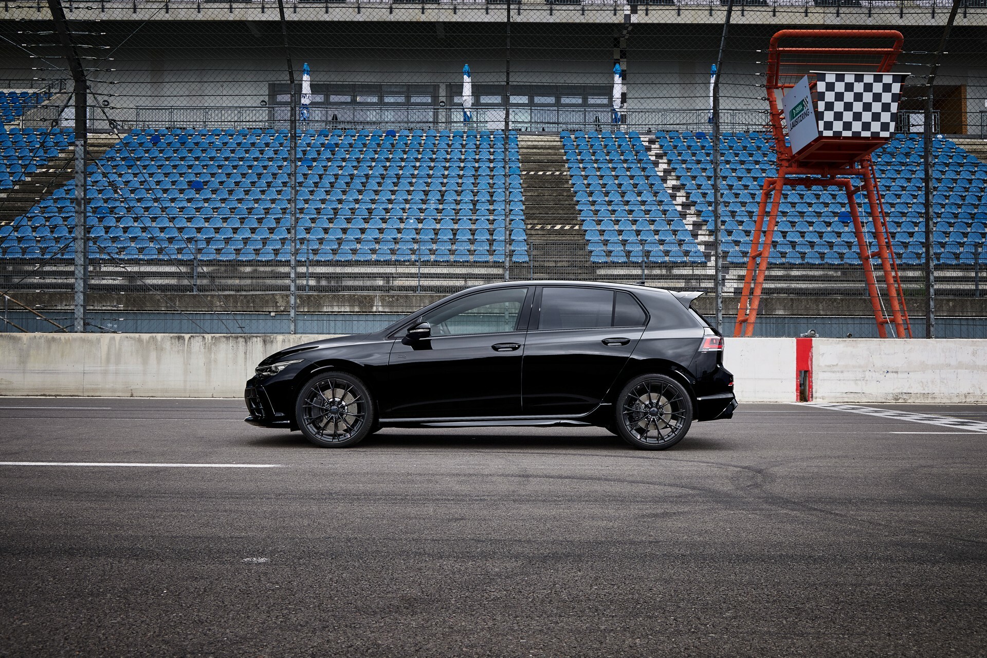 2025 VW Golf R Is More Buffed And Brainier | Carscoops