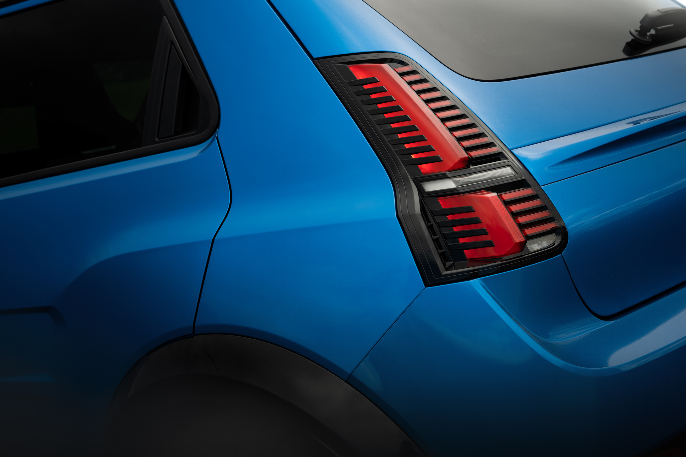 217 HP Alpine A290 GT Hot Hatch Kicks Off Brand’s Electric ...