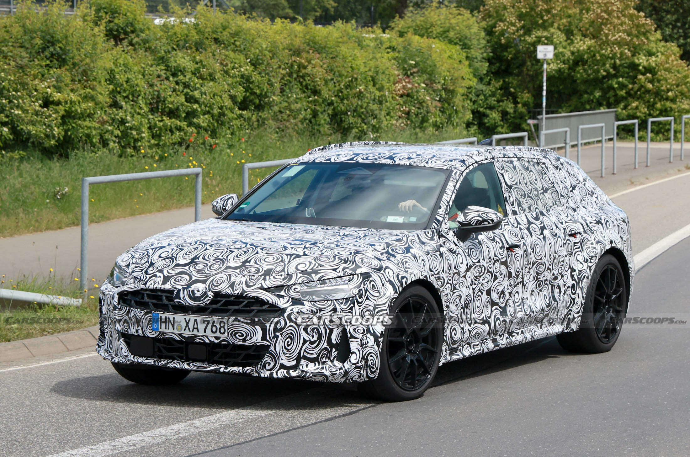 Fat-Fendered Audi RS7 Avant Reminds Us BMW’s M5 Touring Isn’t The Only ...