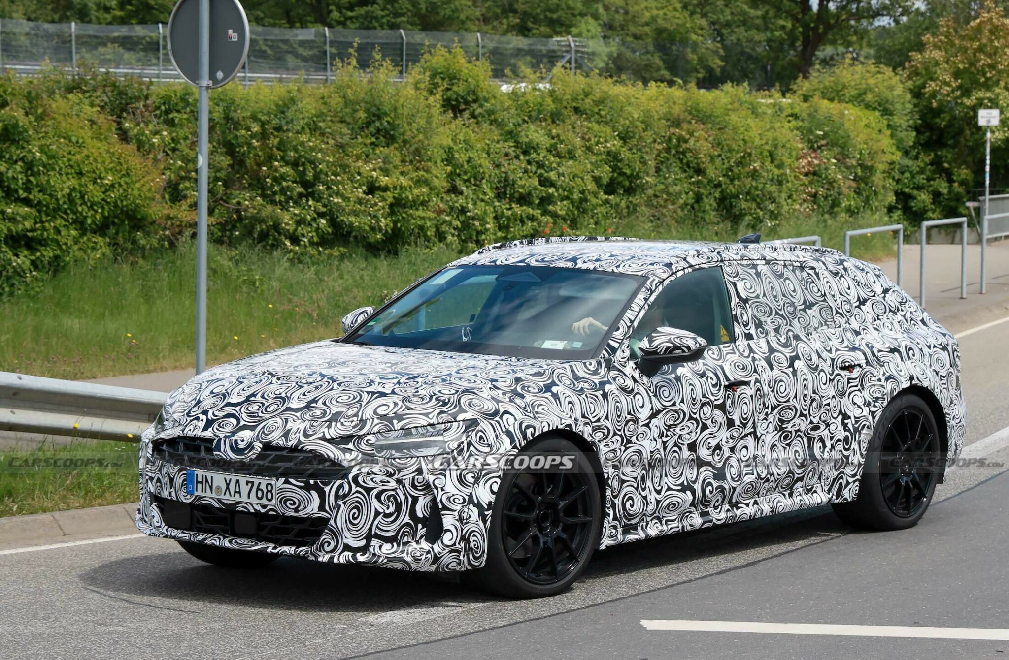 Fat-Fendered Audi RS7 Avant Reminds Us BMW’s M5 Touring Isn’t The Only ...