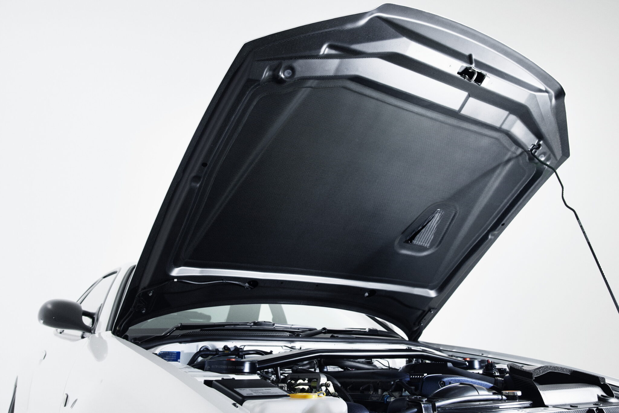 Built By Legends R34 Nissan Skyline GT-R Might Be The Ultimate Godzilla ...