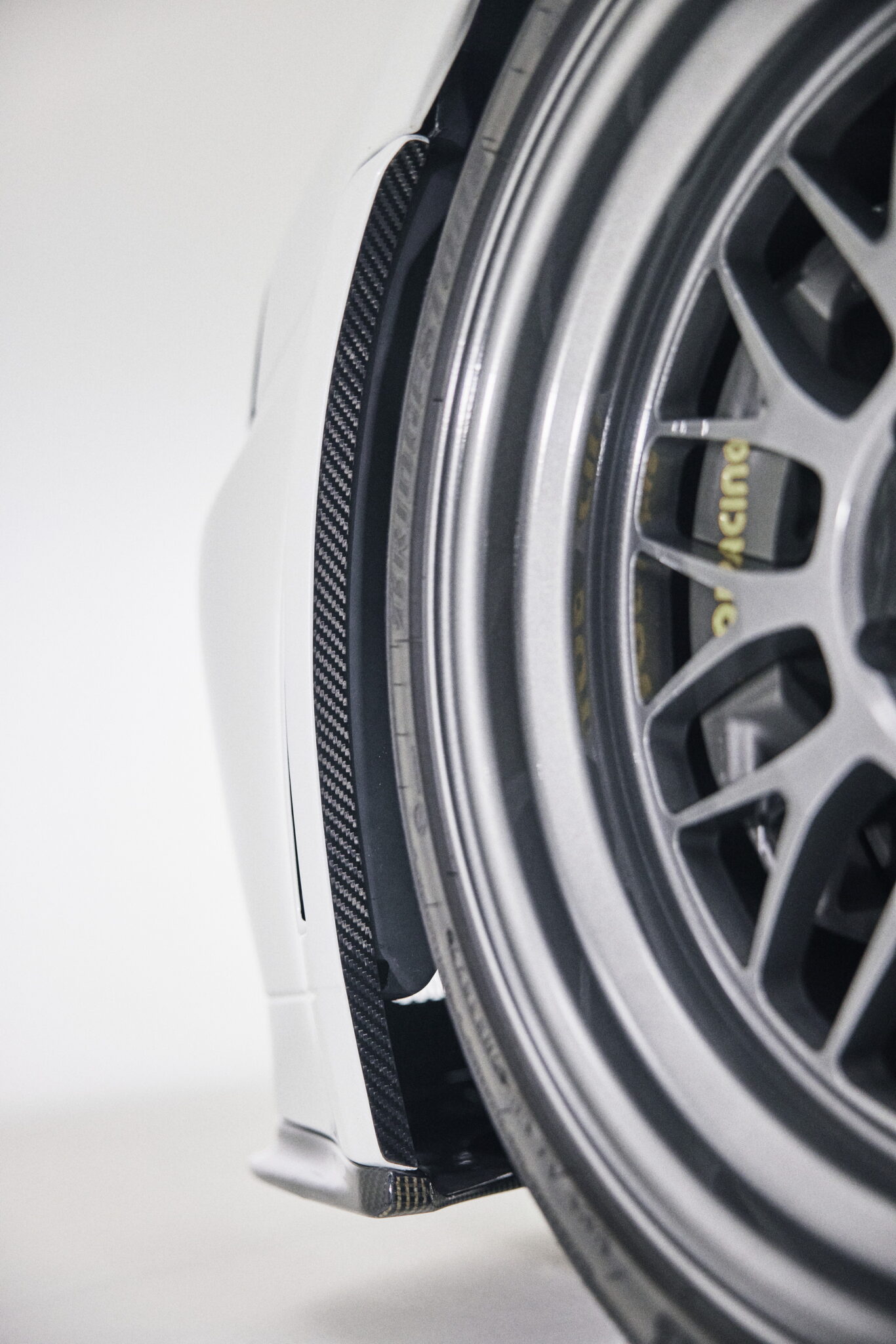 Built By Legends R34 Nissan Skyline GT-R Might Be The Ultimate Godzilla ...